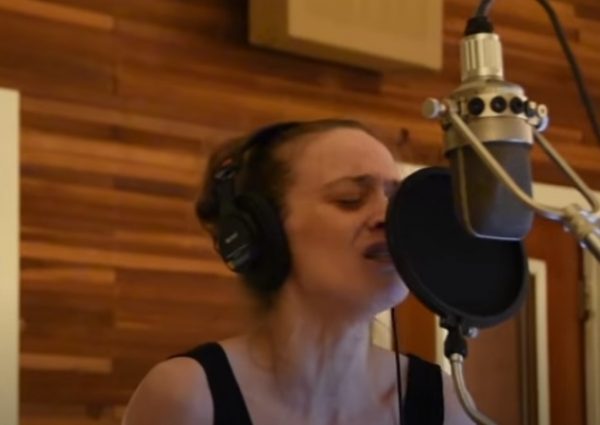 Fiona Apple y su live version del 'The whole of the moon' de The ...