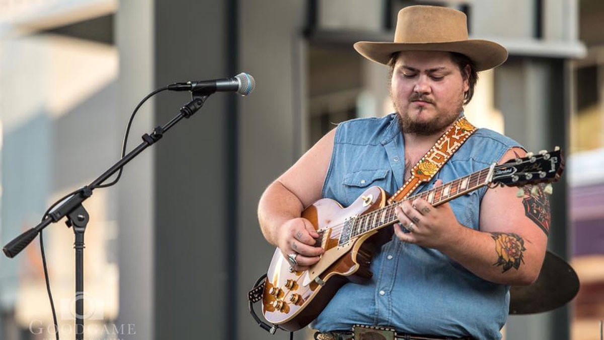 Vincent Neil Emerson - Vincent Neil Emerson (2021) | Exile SH Magazine