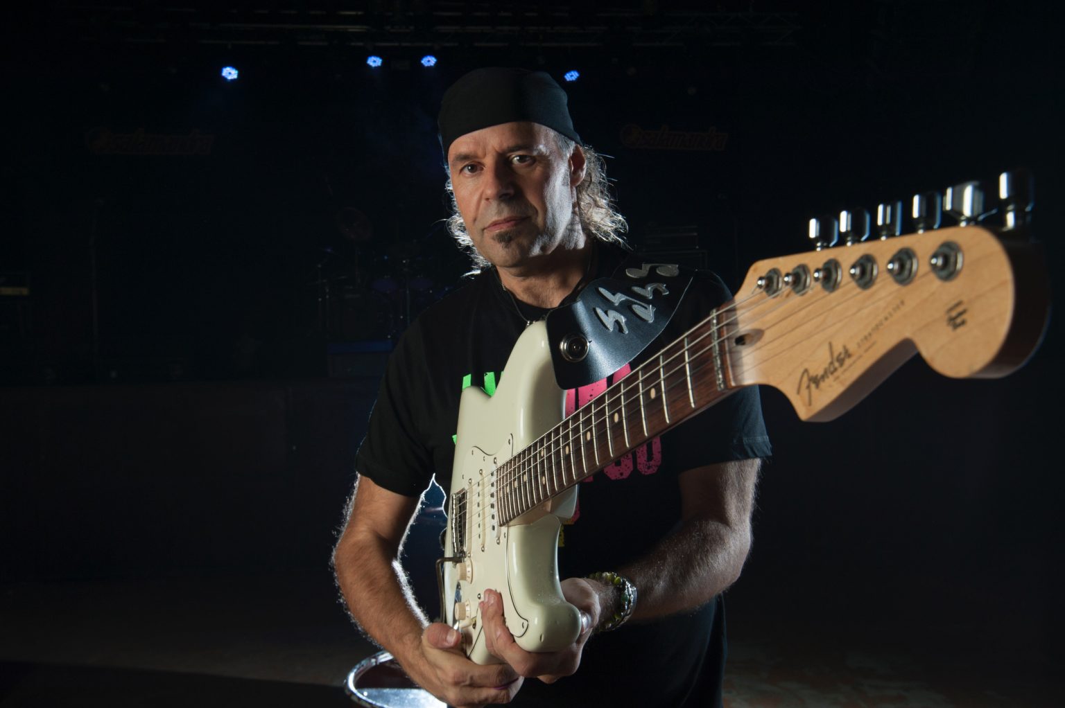 'Stoner Night': nuevo disco de Vargas Blues Band para 2023 | Exile SH ...