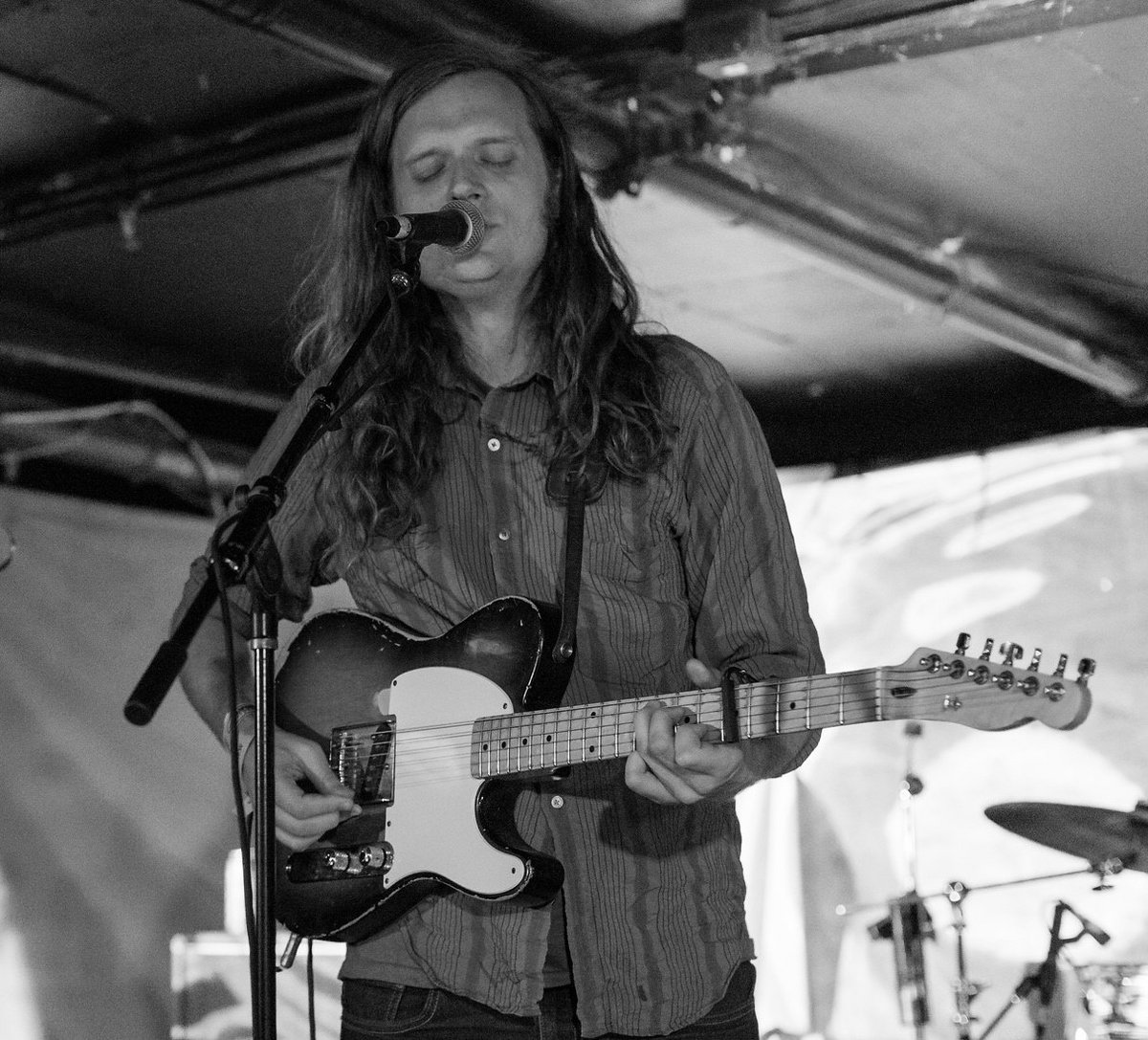 ‘Dog Eyes’ es la nueva canción de Doug Tuttle | Exile SH Magazine